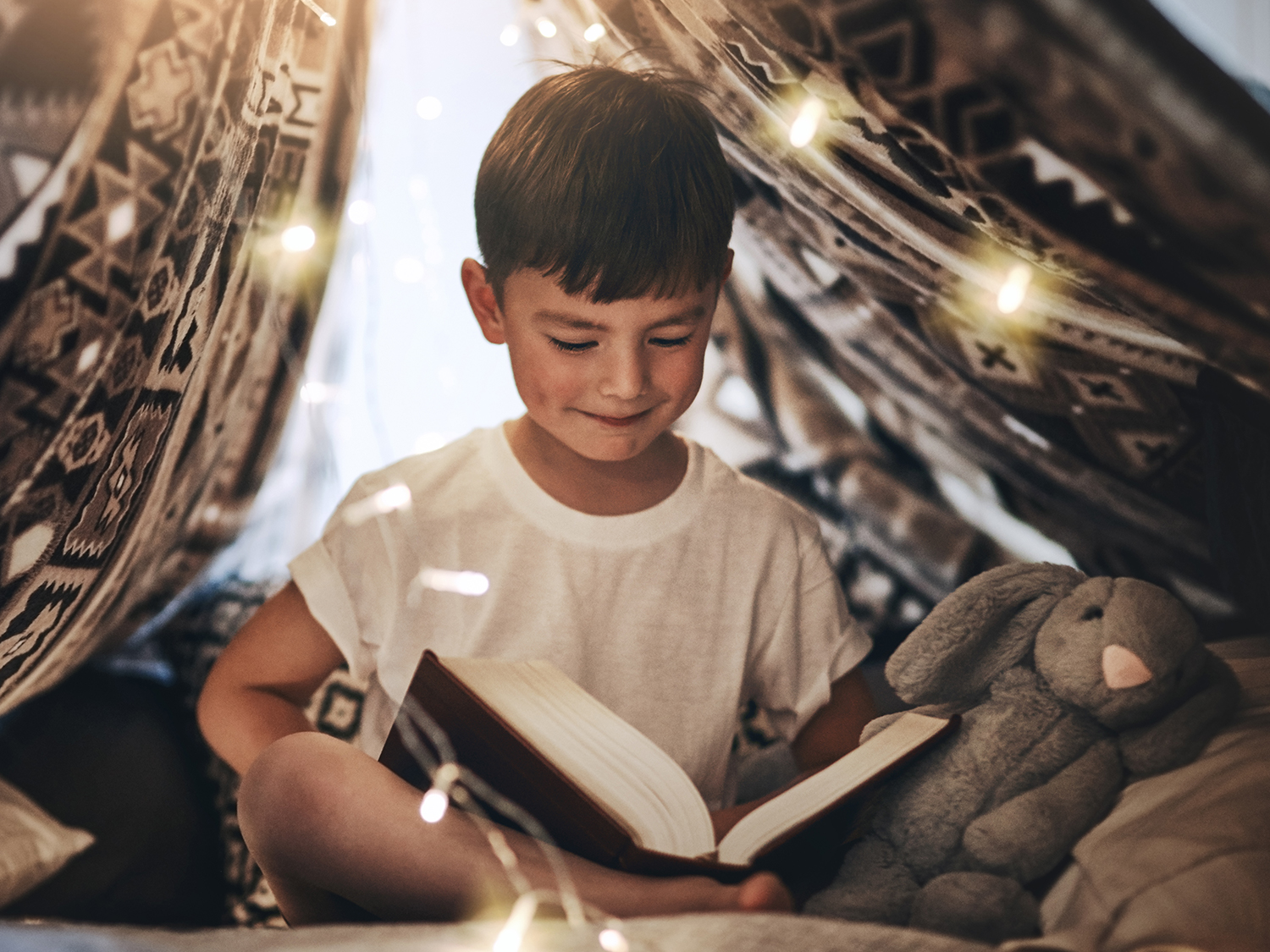 How to Get Reluctant Readers Into a Reading Routine | Scholastic
